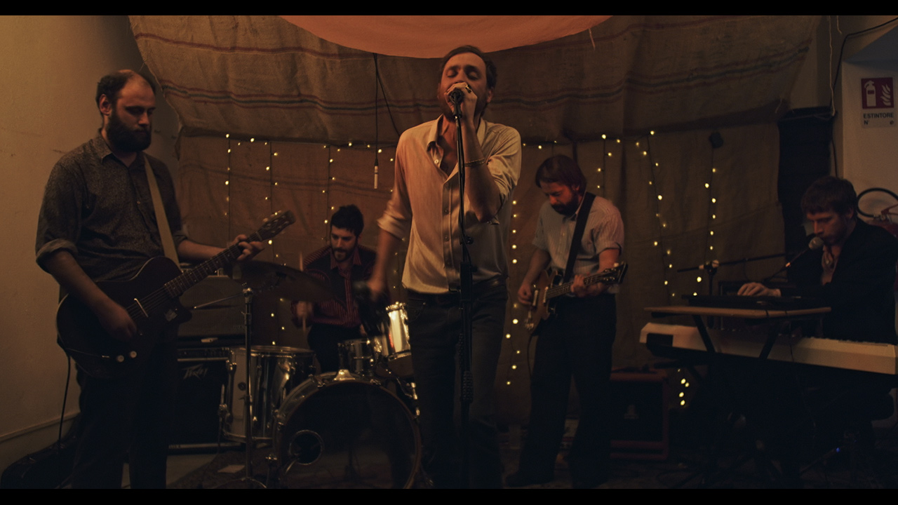 LOVE TRAP @ Circolo IAM - VOLUME | URSSS | mistake television