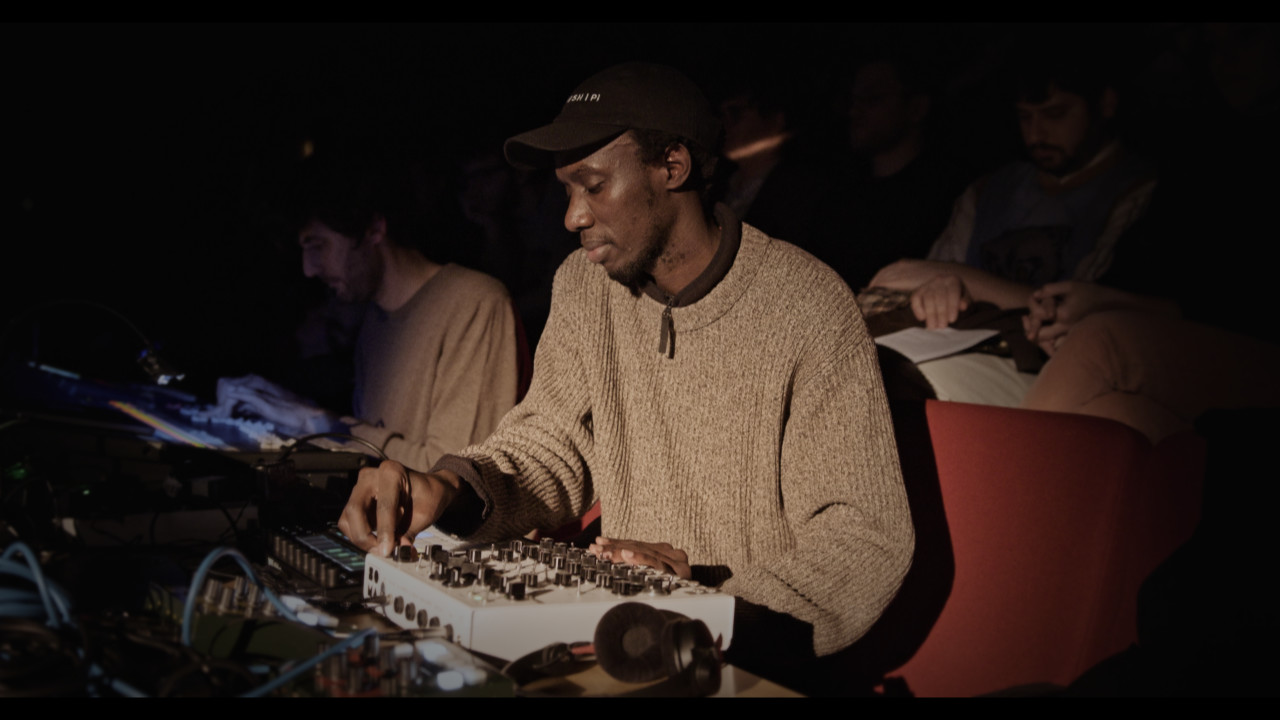 KMRU (Joseph Kamaru) @ INNER_SPACES / Linecheck - AUDITORIUM SAN FEDELE | URSSS | mistake television